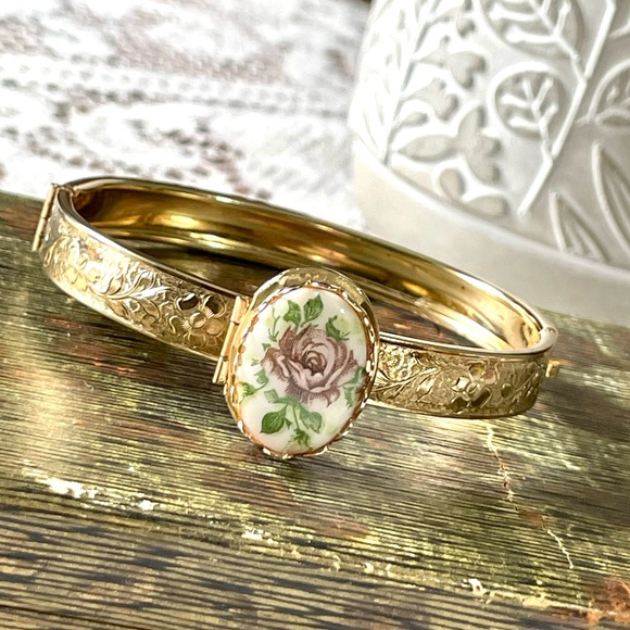 Vintage | Jewelry | Vintage Hand Painted Porcelain Locket Bangle | Poshmark